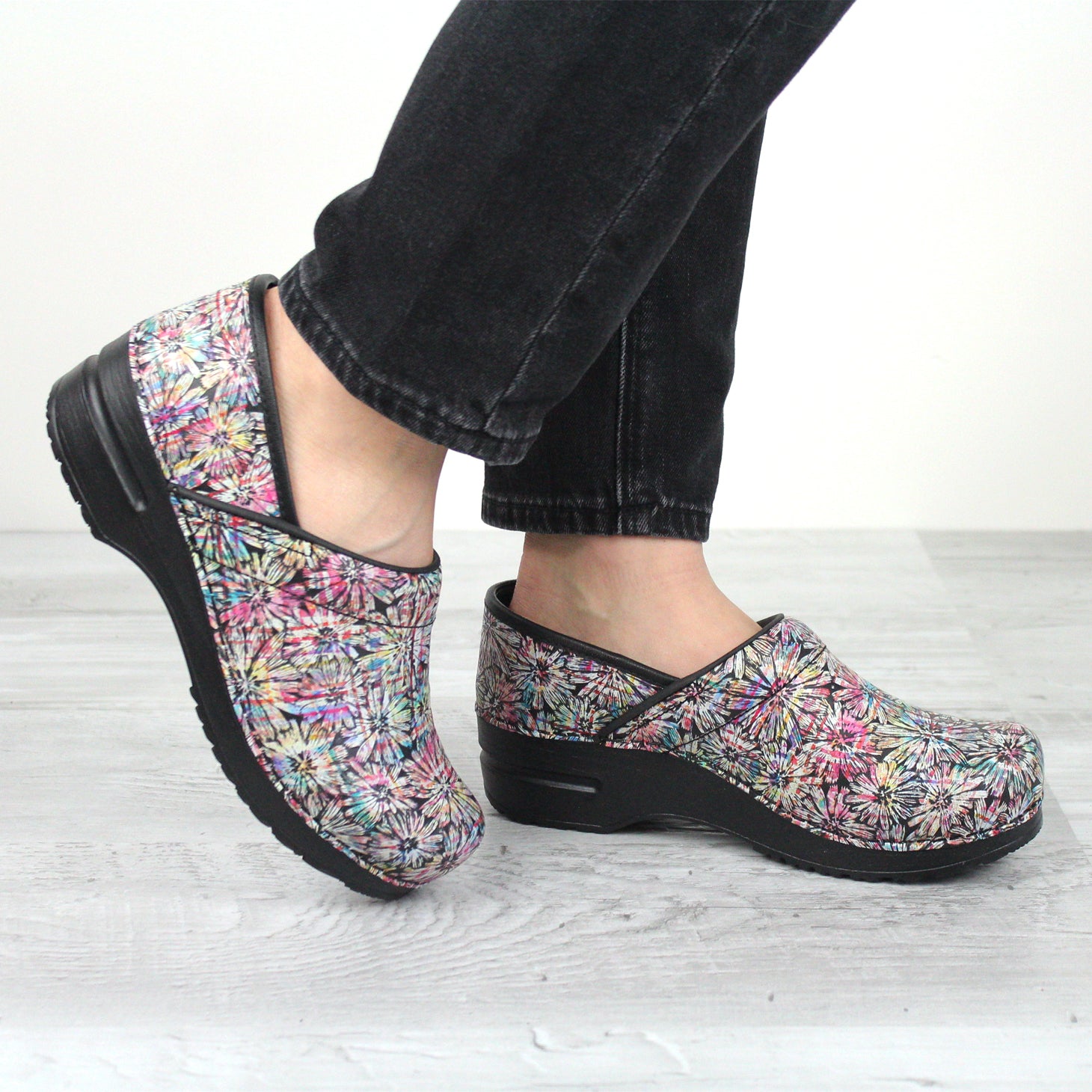 Rumney Women's Clog in Multicolor - Sanita